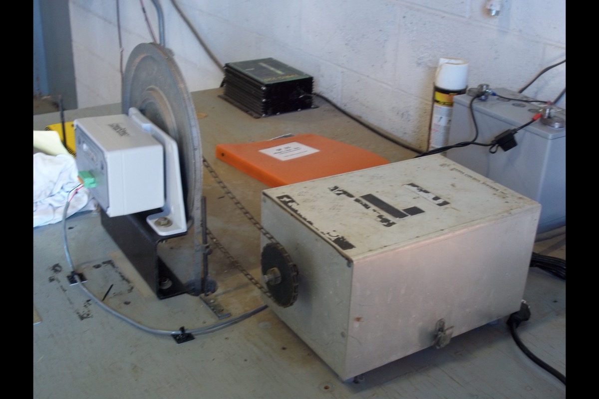 Hydrology > Surface Water Level > Contact > Shaft Encoder/float